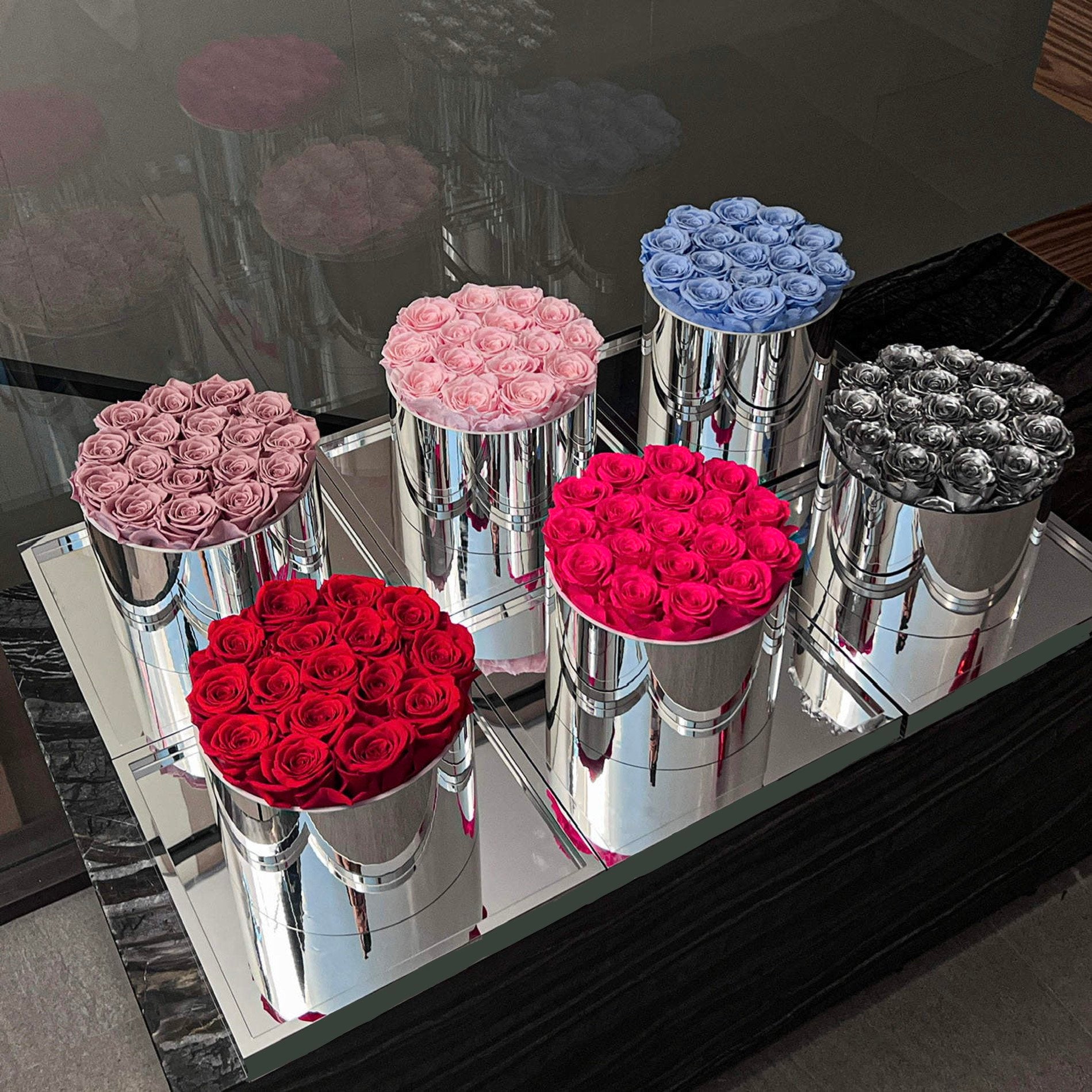 Chrome box rose arrangement – MinaBella Roses